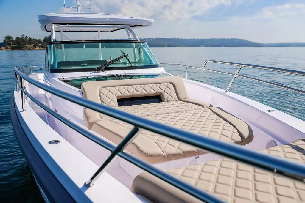 Spectre 2.0 Luxury Boat Charter | Premium Boating Experience